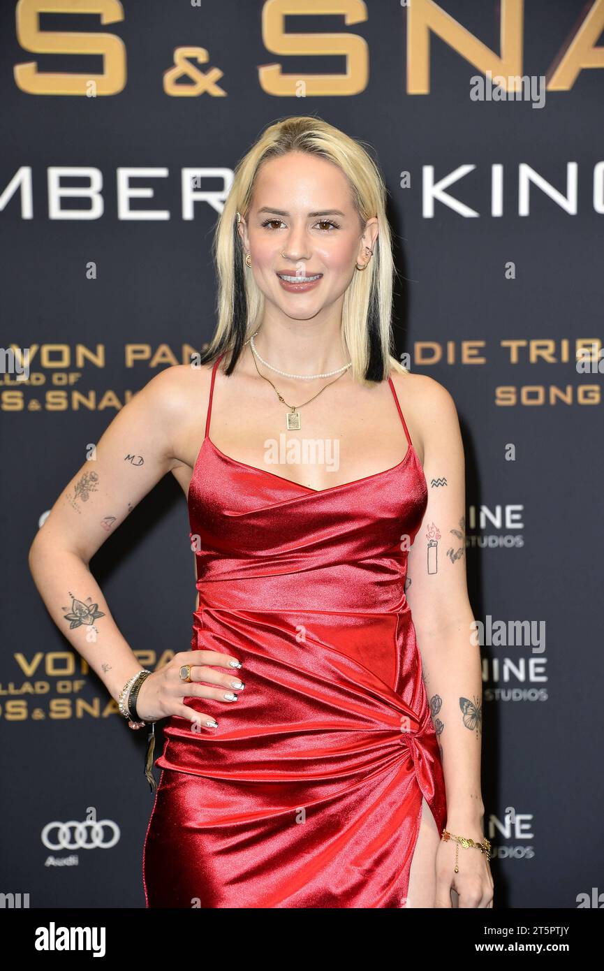 Gina Beckmann/Premiere des Kinofilms die Tribute von Panem – die ...