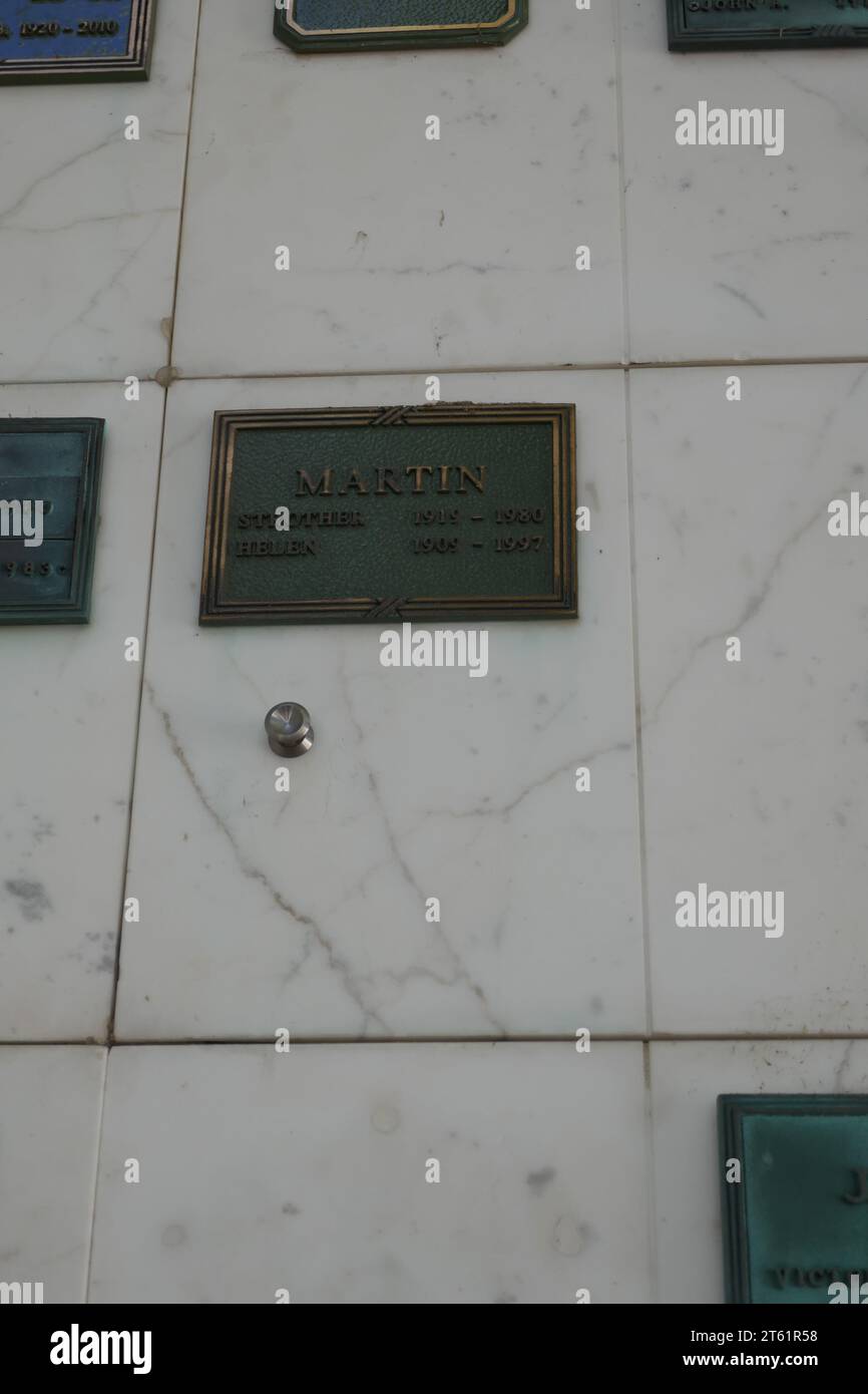 6. November 2023 Schauspieler Strother Martin Grave in Courts of ...