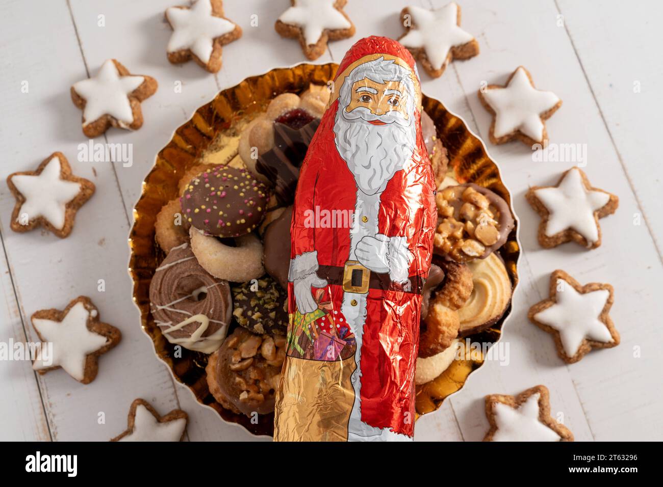 Augsburg, Bayern, Deutschland - 29. August 2023: Ein Nikolaus aus ...