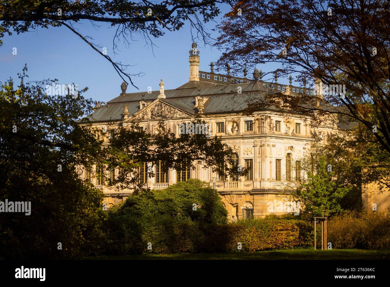 Großer Garten im Herbst der große Garten in Dresden ist eine Parkanlage ...