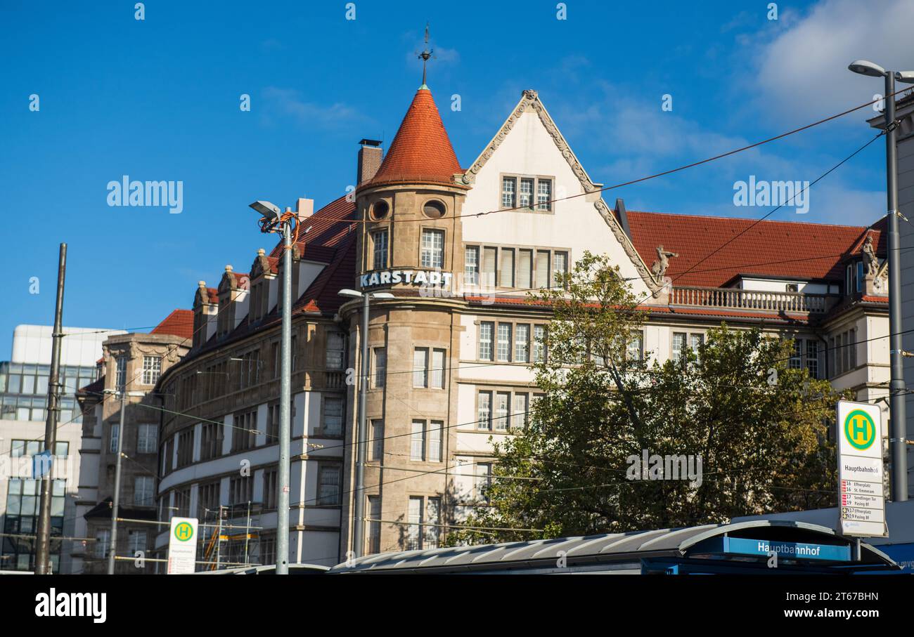 Signa gruppe -Fotos und -Bildmaterial in hoher Auflösung - Seite 2 - Alamy