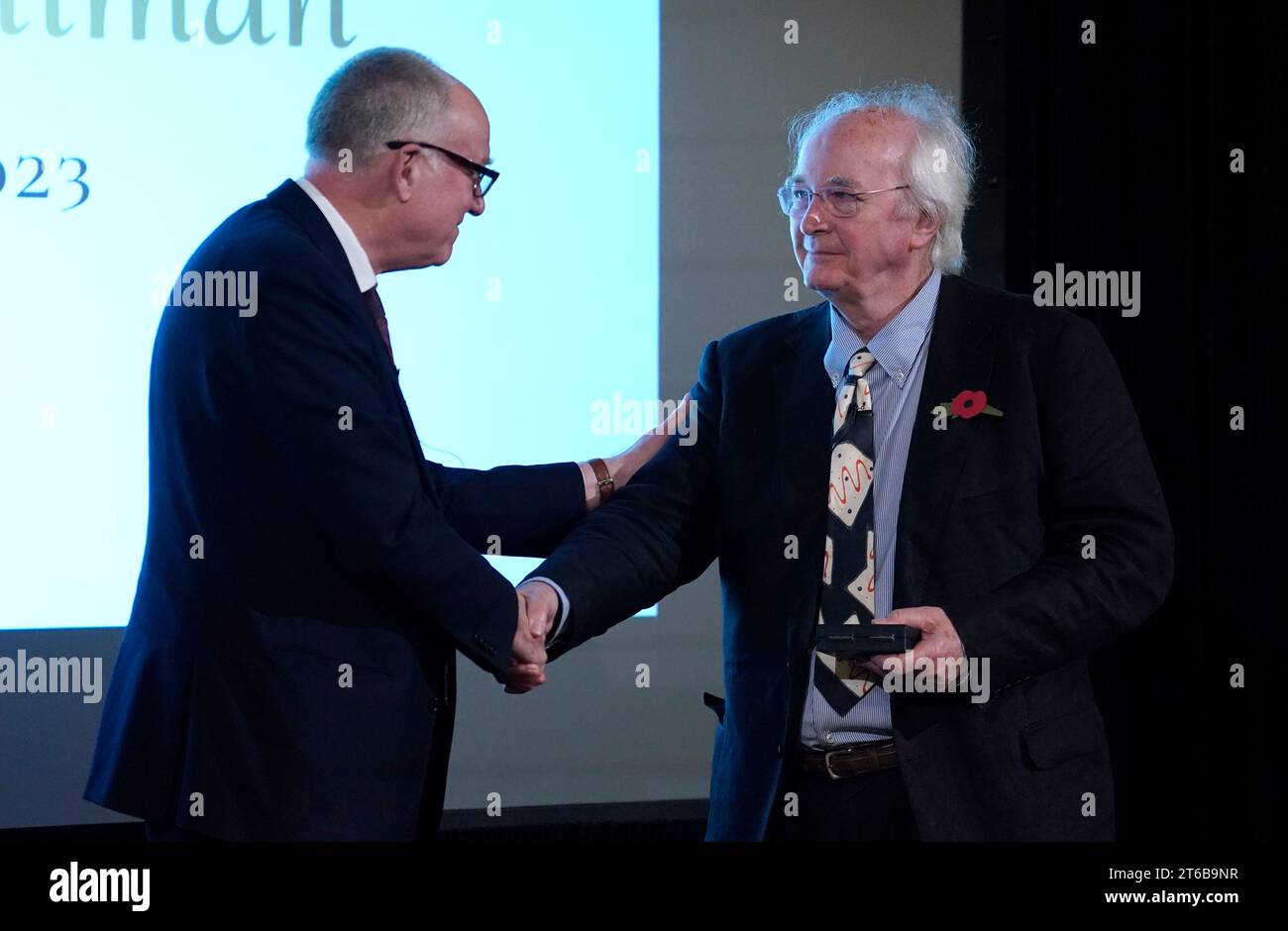 Sir philip pullman -Fotos und -Bildmaterial in hoher Auflösung – Alamy