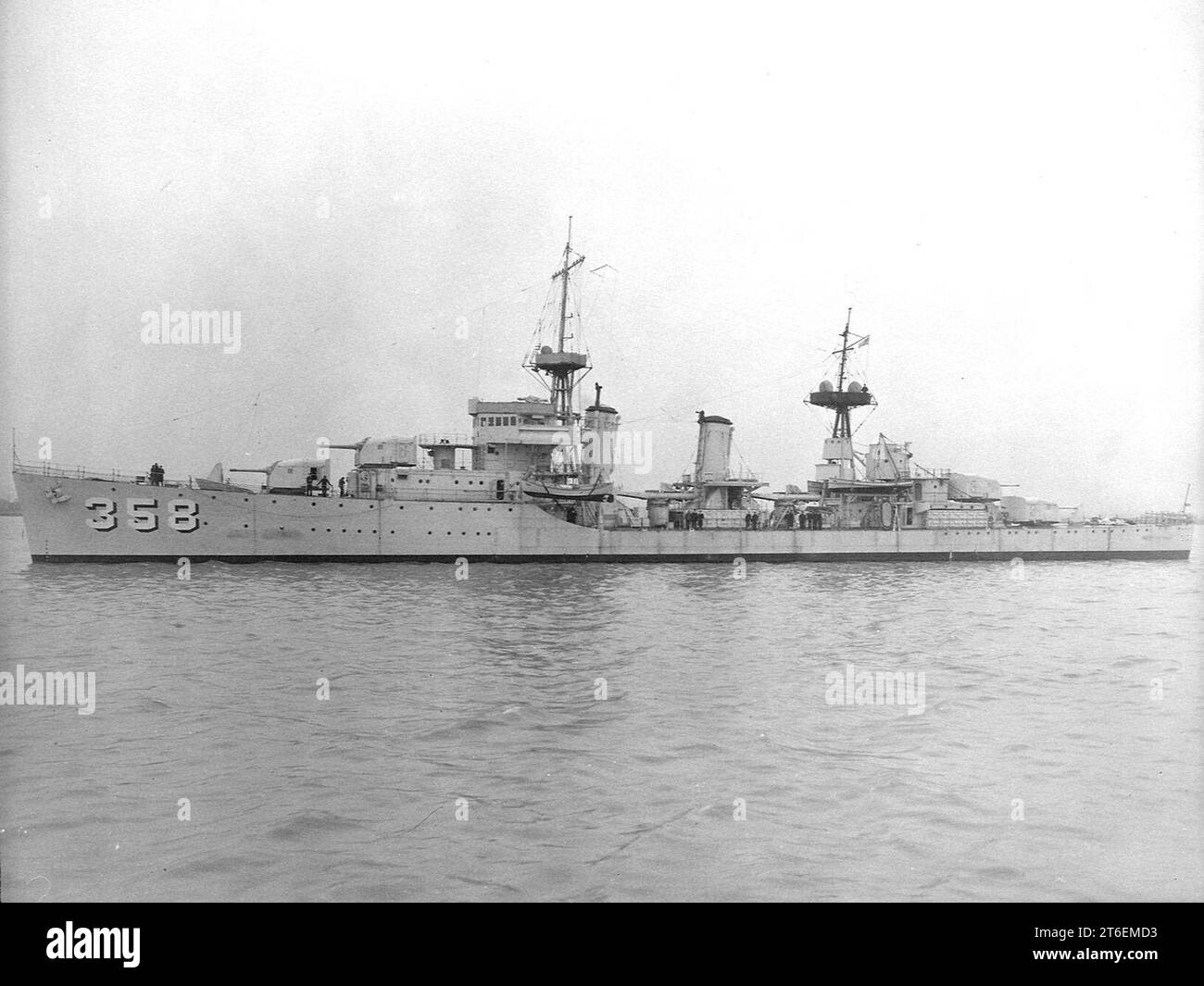 Uss mcdougal -Fotos und -Bildmaterial in hoher Auflösung – Alamy