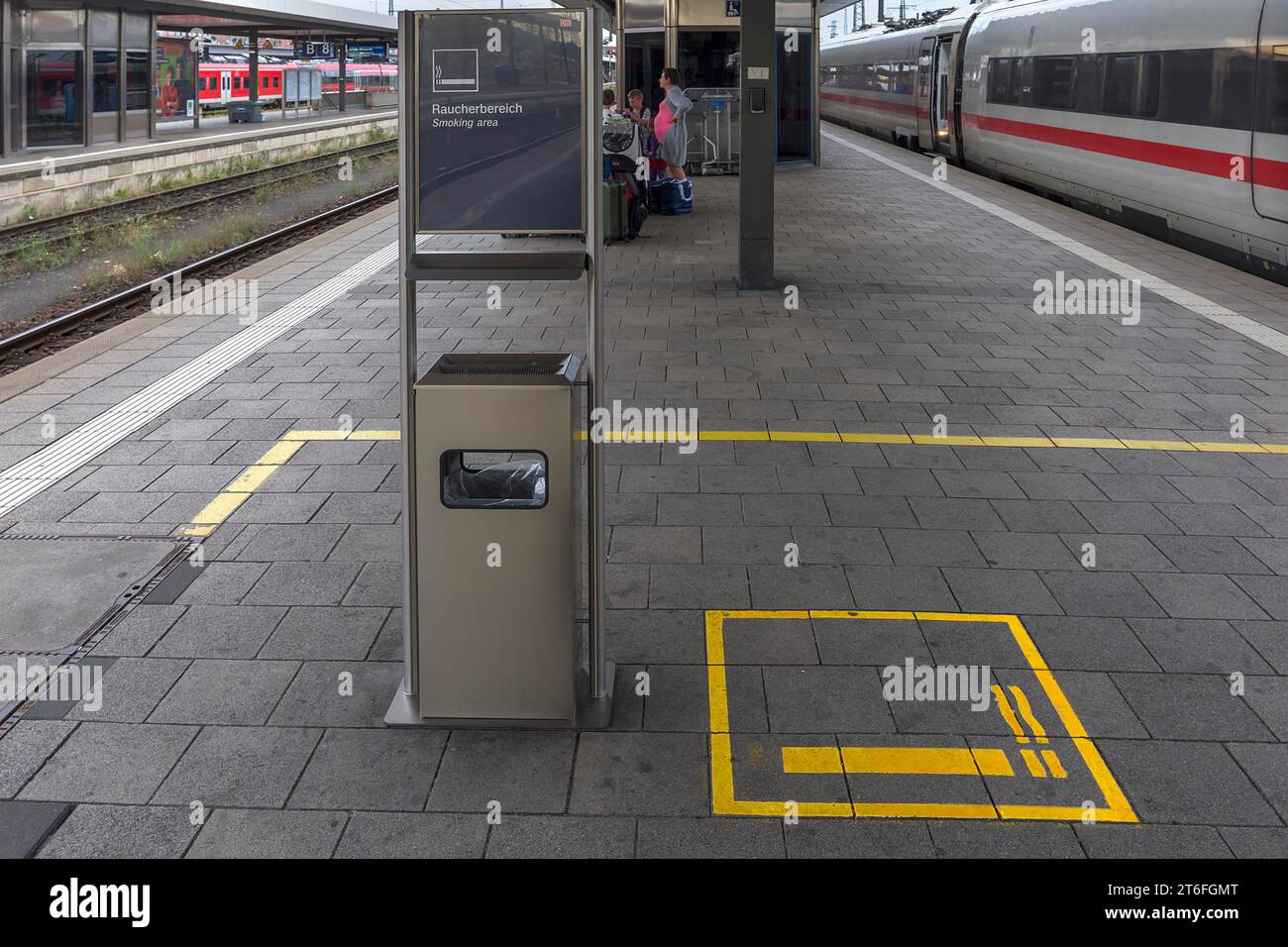 Nürnberg hauptbahnhof -Fotos und -Bildmaterial in hoher Auflösung – Alamy