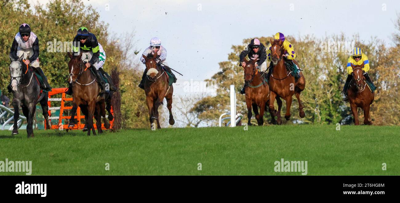 Die Royal Racecourse, Lisburn, Nordirland. November 2023. Das Ladbrokes ...