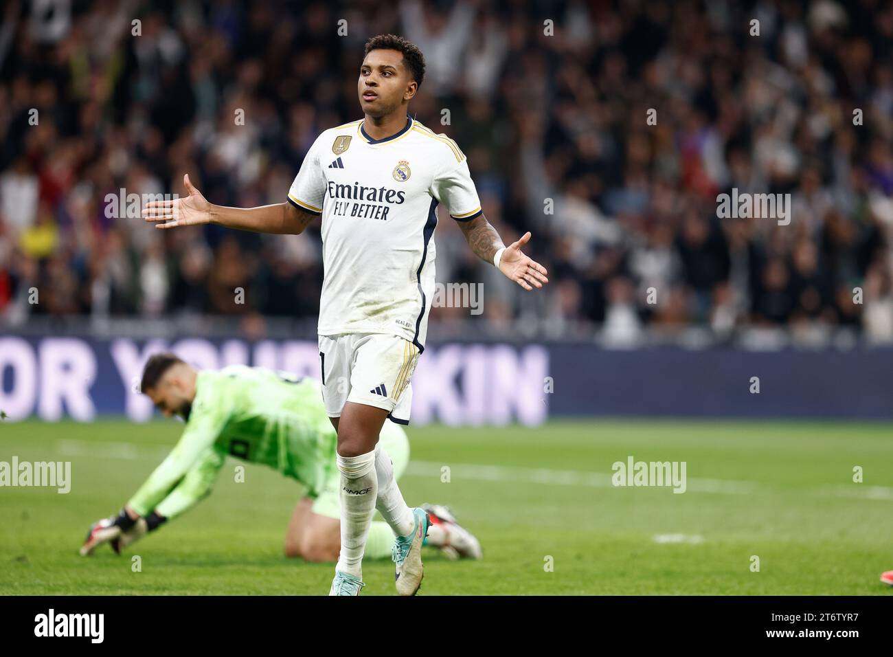 Rodrygo Goes of Real Madrid feiert am 11. November 2023 im Santiago ...