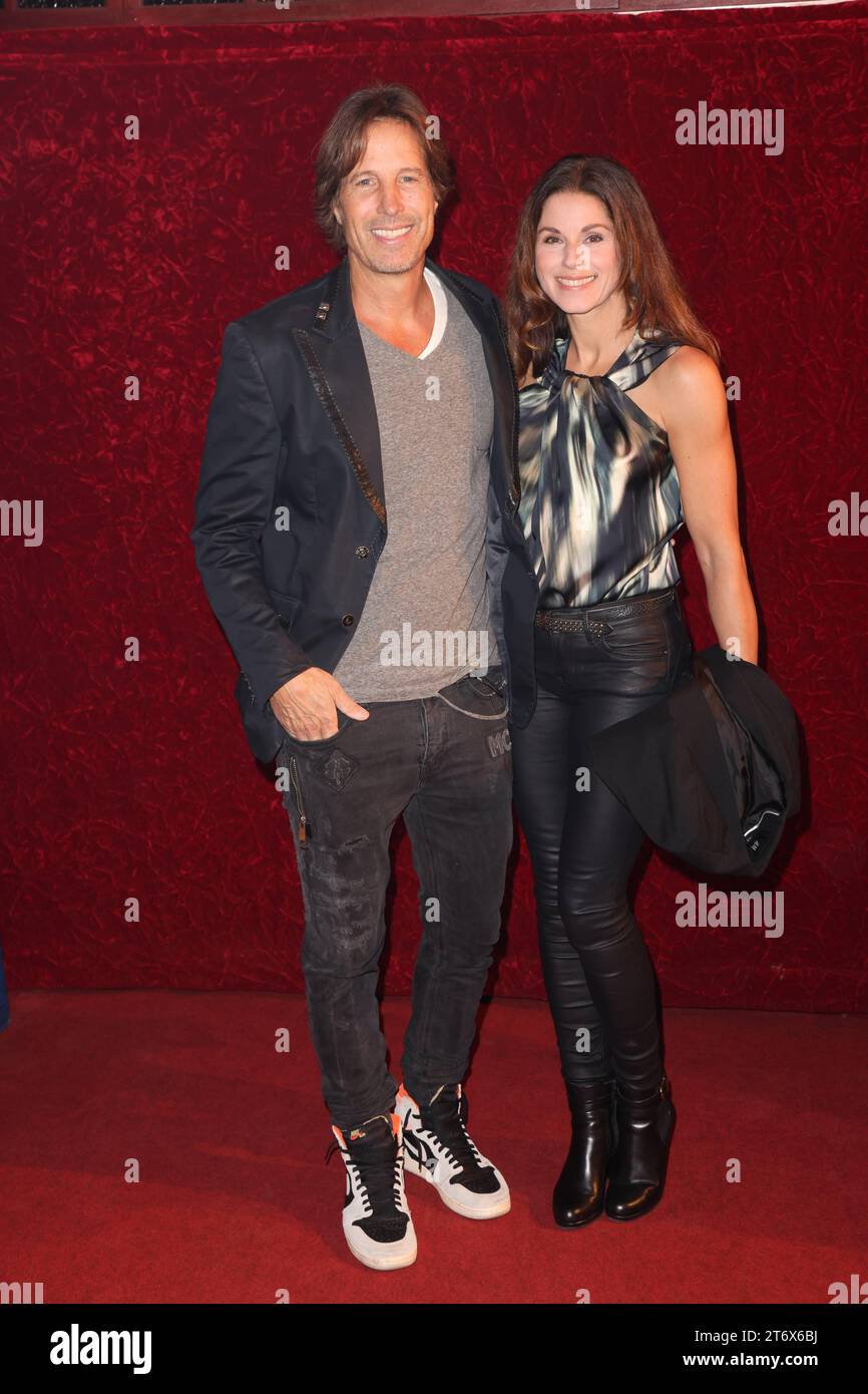 Hakim Michael Meziani mit Ehefrau Anja, Gala-Premiere der Cornelia ...