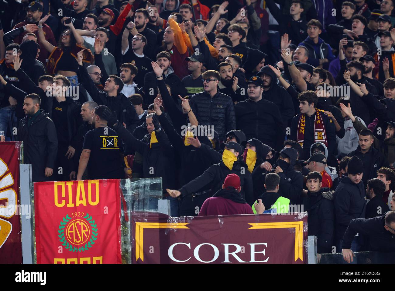Rom, Italien 12.11.2023: Vorfälle zwischen Fans vor der italienischen ...
