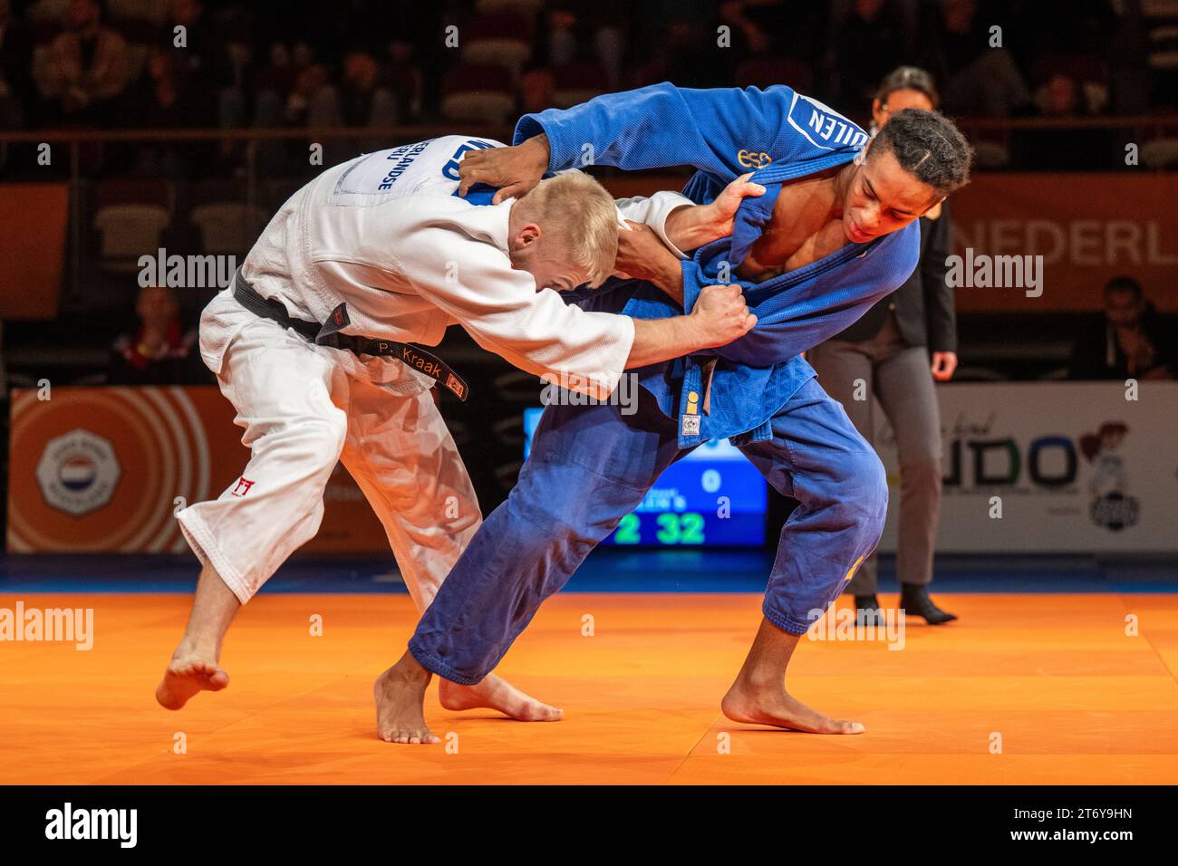 ALMERE, NIEDERLANDE - 12. NOVEMBER: Pepijn Kraak Theo Meijer Sport und ...