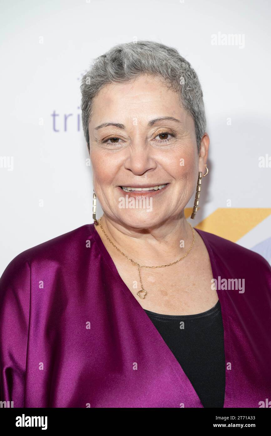 Schauspielerin Laura Isabel Figueroa nimmt am 2023 12. November 2023 an ...