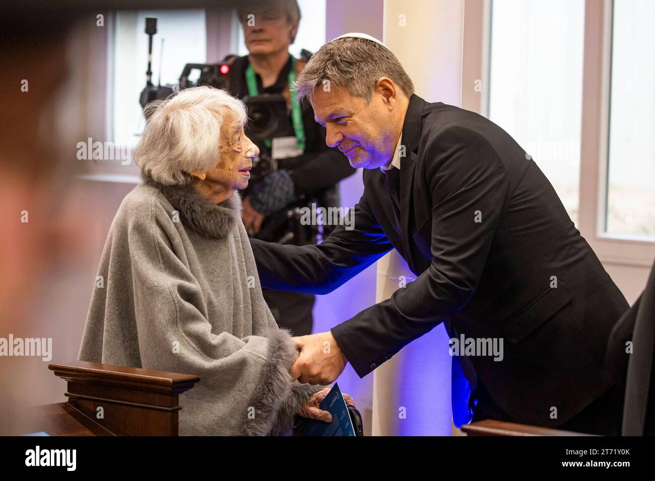 Margot friedlander -Fotos und -Bildmaterial in hoher Auflösung – Alamy