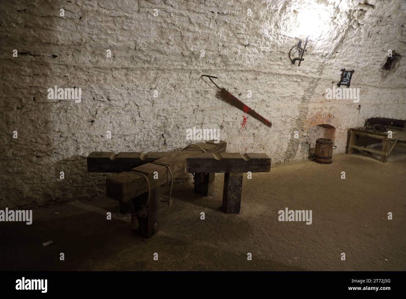 Unterirdische zelle folter -Fotos und -Bildmaterial in hoher Auflösung – Alamy