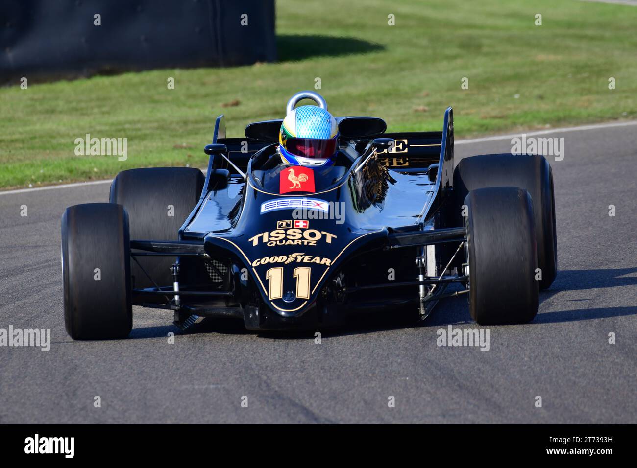 75 jahre lotus -Fotos und -Bildmaterial in hoher Auflösung – Alamy
