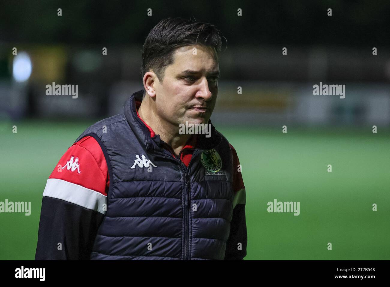 Dominic di Paola Manager von Horsham während des Emirates FA Cup Spiels ...