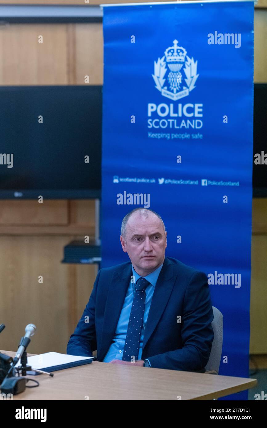 15. November 2023. St Ninians Drive Tatort und Polizeiamt, Old Perth ...