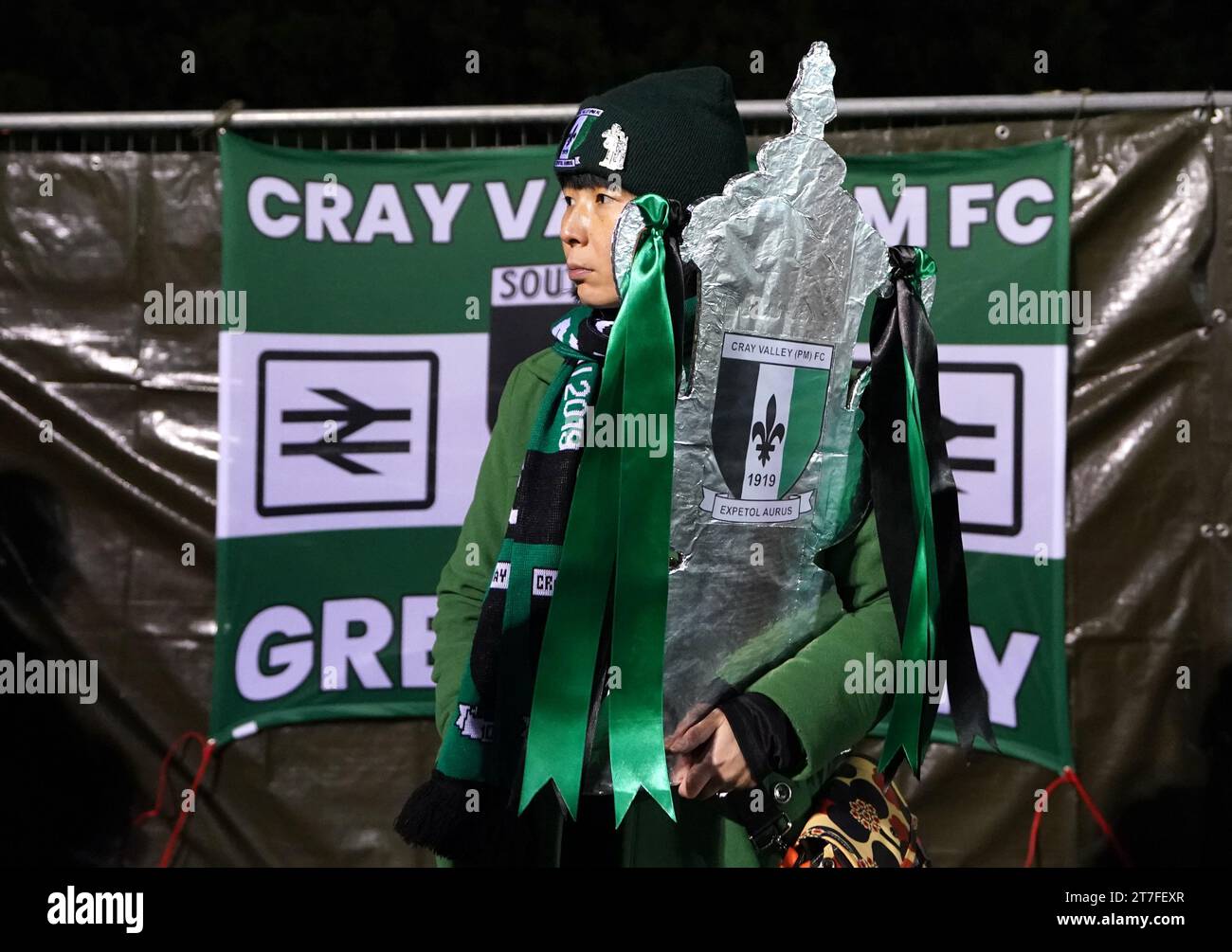 Cray valley papierfabriken -Fotos und -Bildmaterial in hoher Auflösung ...