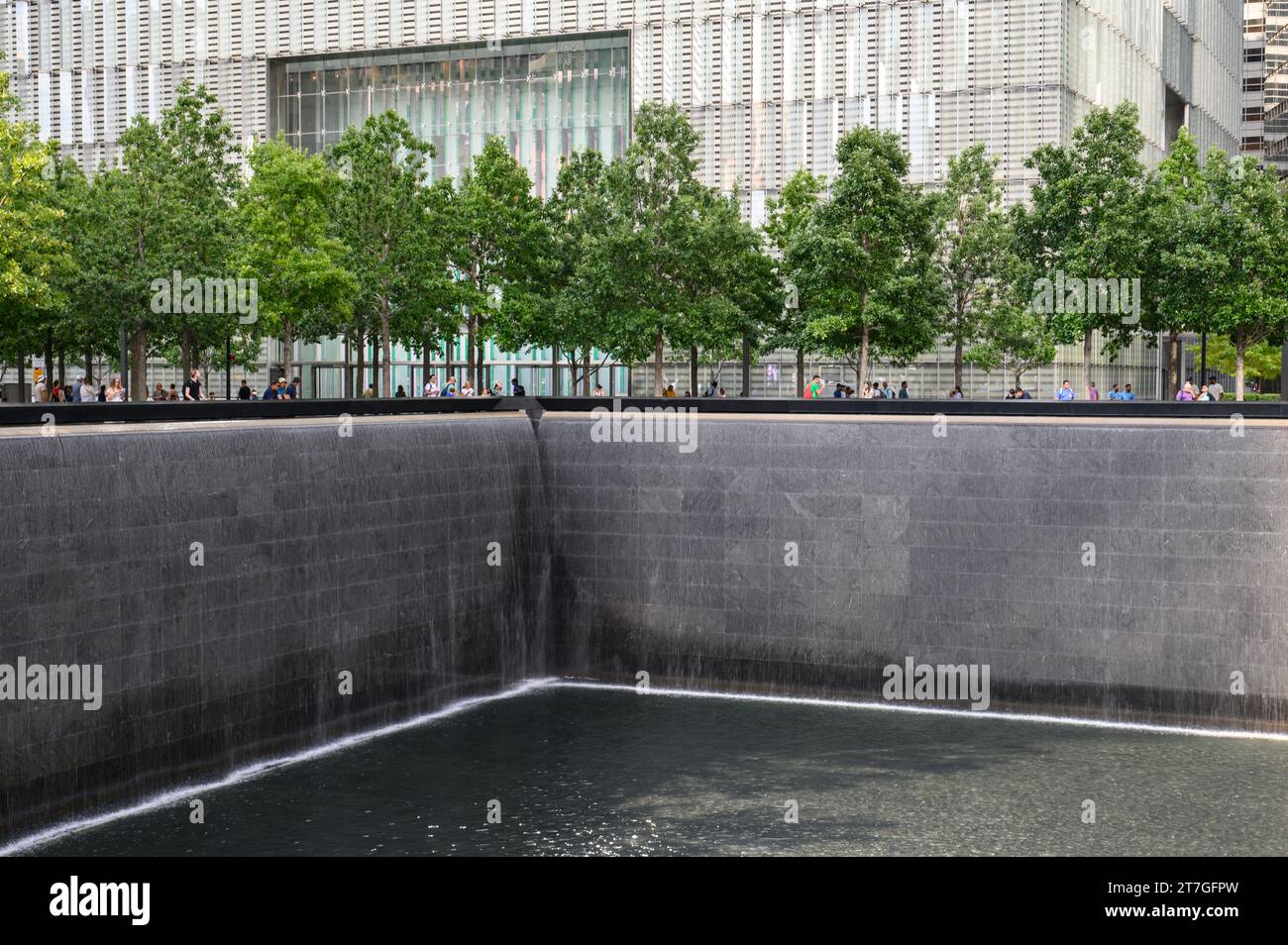 World trade center memorial fountains -Fotos und -Bildmaterial in hoher ...