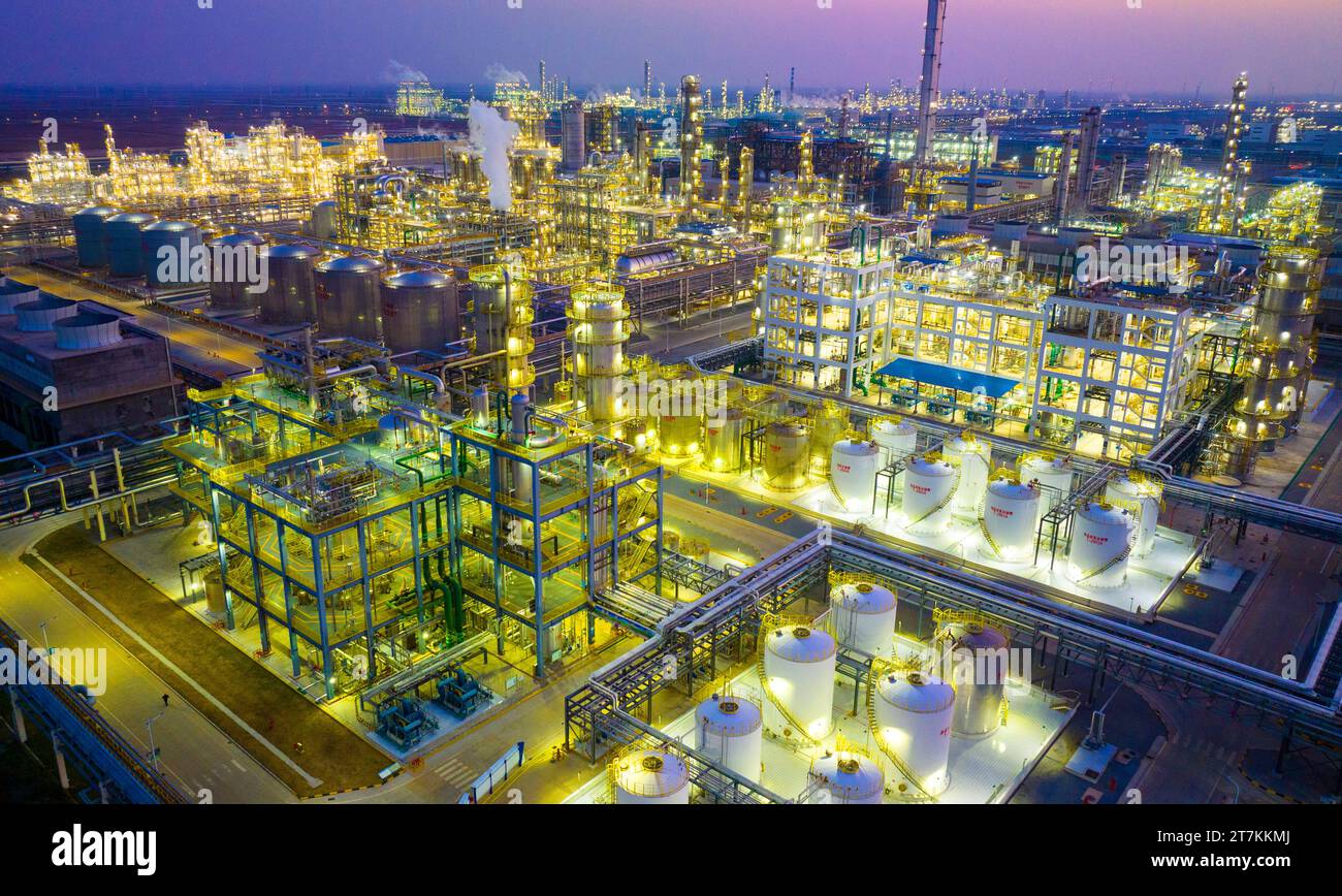 LIANYUNGANG, CHINA - 16. NOVEMBER 2023 - Lianyungang Petrochemical ...