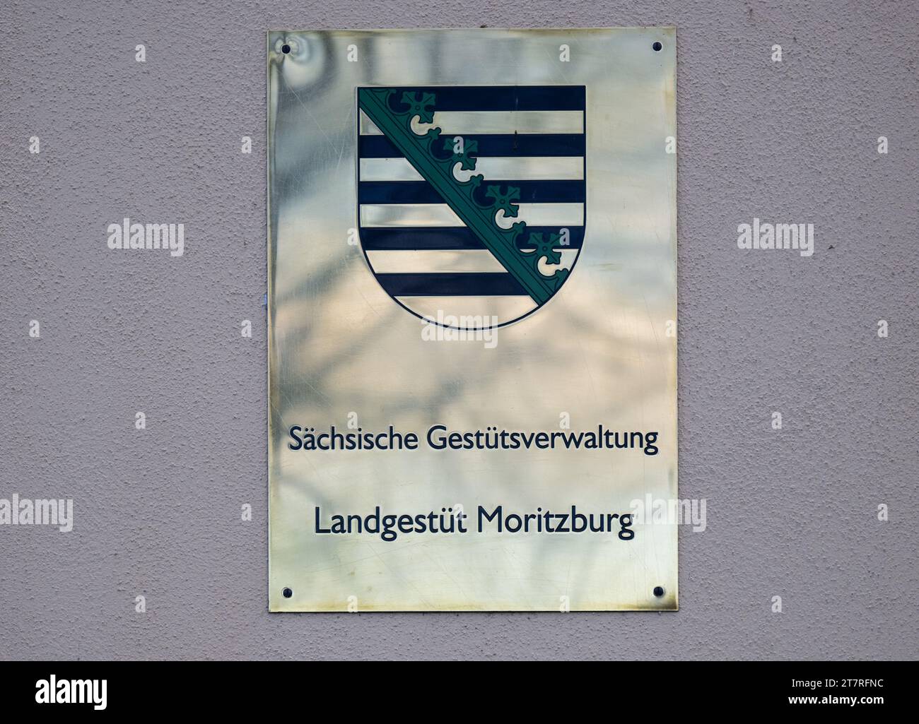 Moritzburg, Deutschland. November 2023. Am Eingang des historischen ...