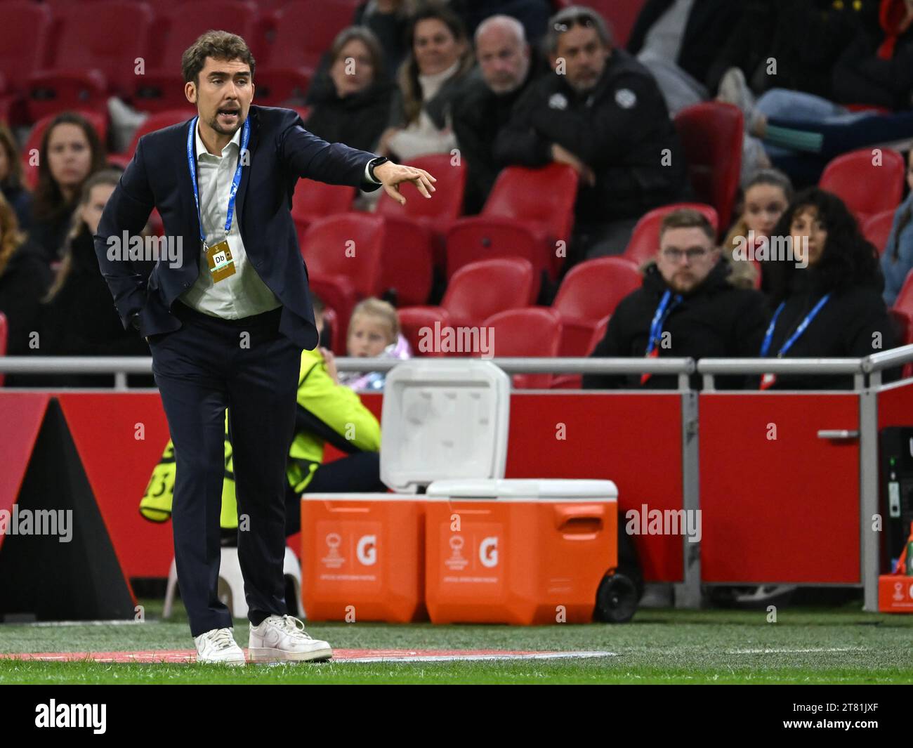 AMSTERDAM - Paris Saint-Germain Trainer Jocelyn Precheur beim Spiel der ...