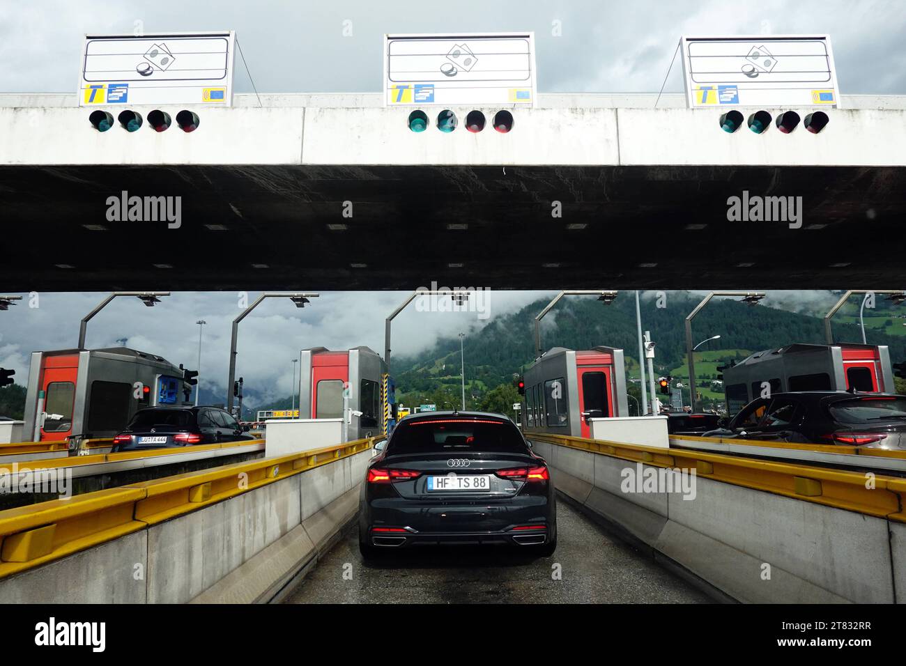 Maut gebuehren -Fotos und -Bildmaterial in hoher Auflösung – Alamy