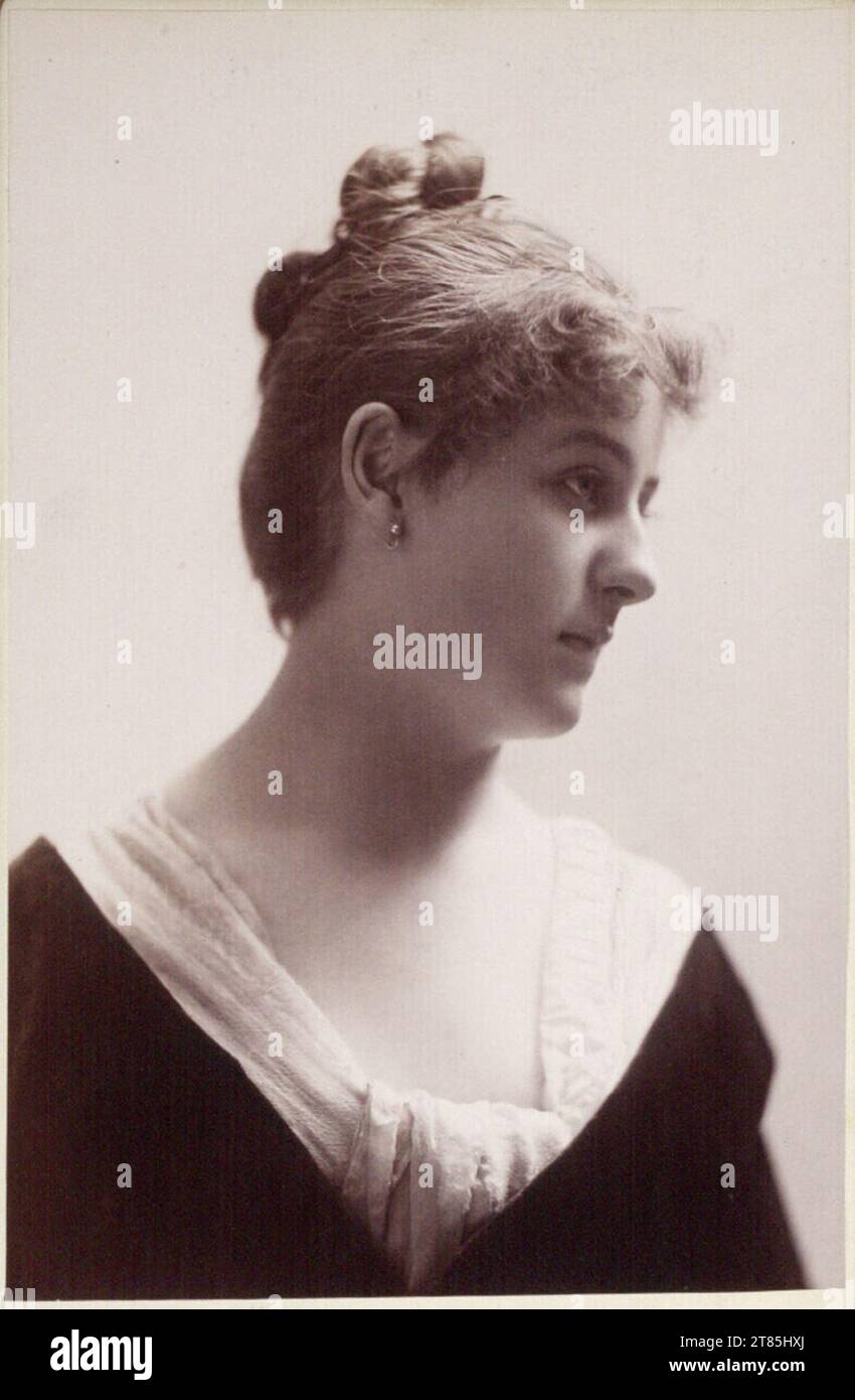 Boudoir format -Fotos und -Bildmaterial in hoher Auflösung – Alamy