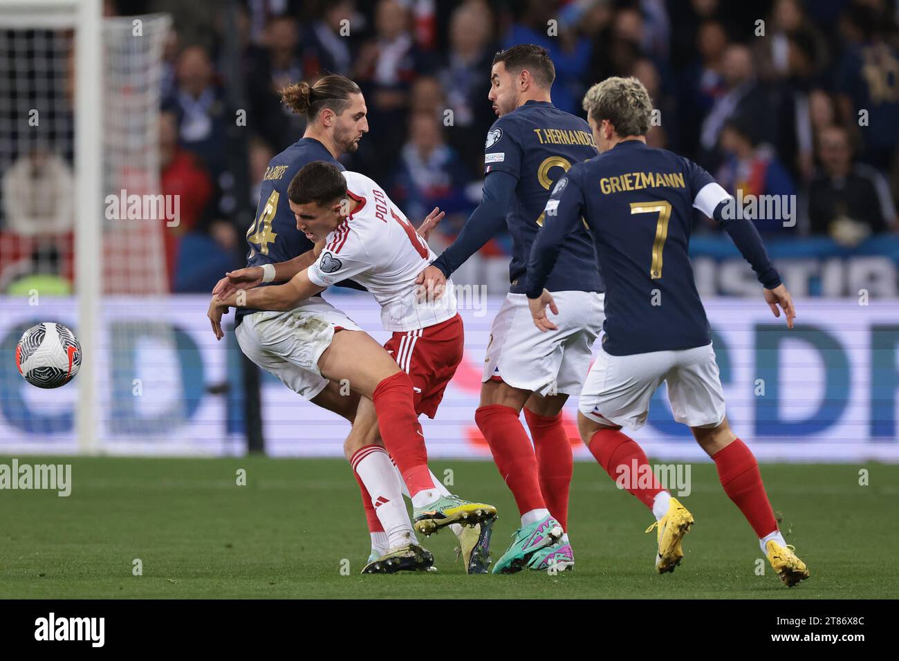 Nizza, Frankreich. November 2023. Theo Hernandez und Antoine Griezmann ...
