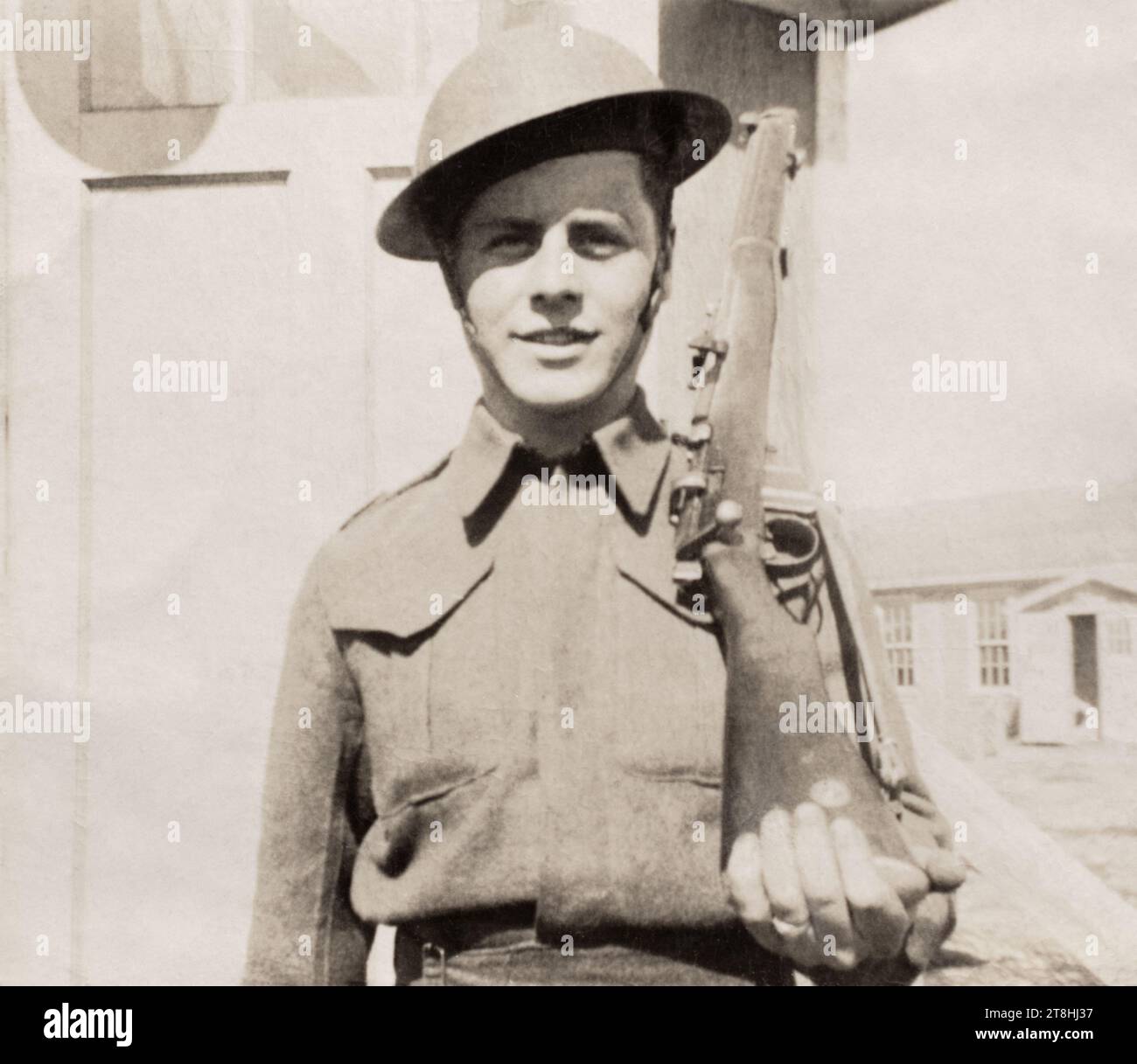 Ww2 british soldier uniform -Fotos und -Bildmaterial in hoher Auflösung ...