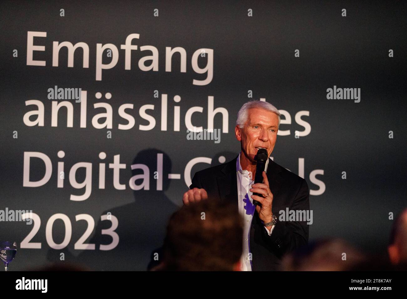 Bitkom-Präsident Dr. Ralf Wintergerst auf dem Bitkom Empfang ...