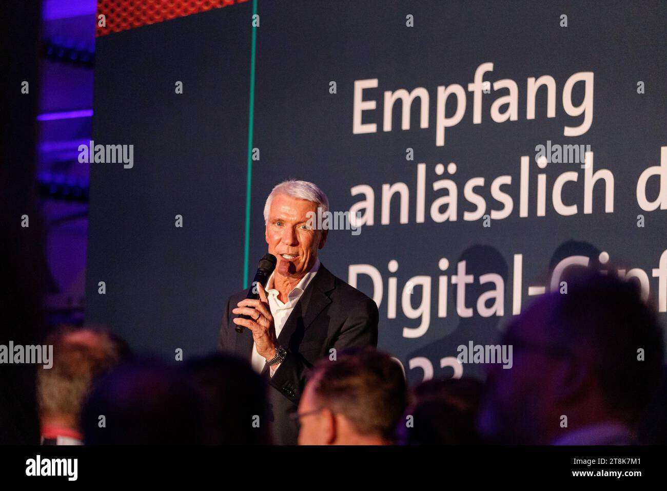 Bitkom-Präsident Dr. Ralf Wintergerst auf dem Bitkom Empfang ...