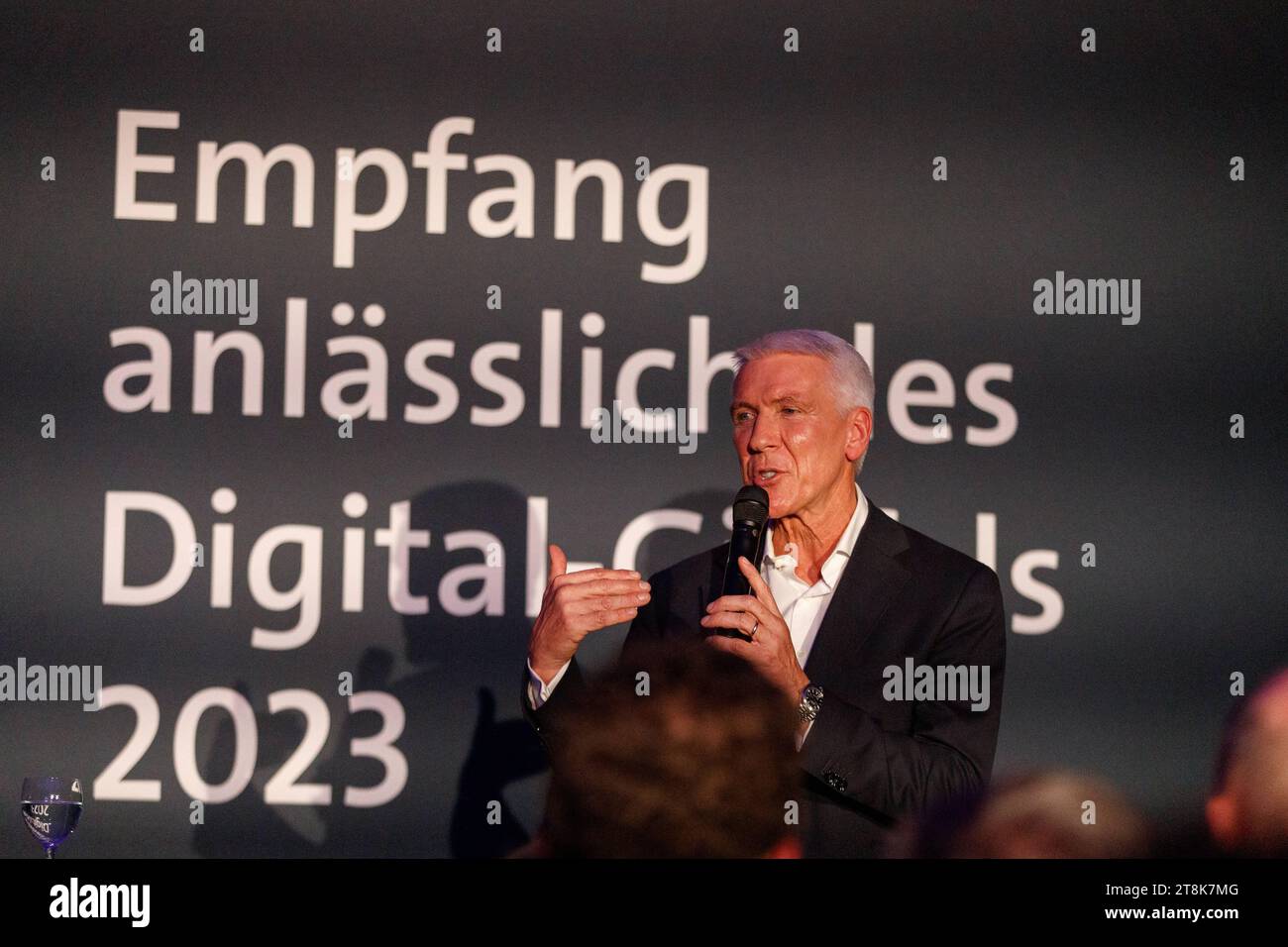 Bitkom-Präsident Dr. Ralf Wintergerst auf dem Bitkom Empfang ...