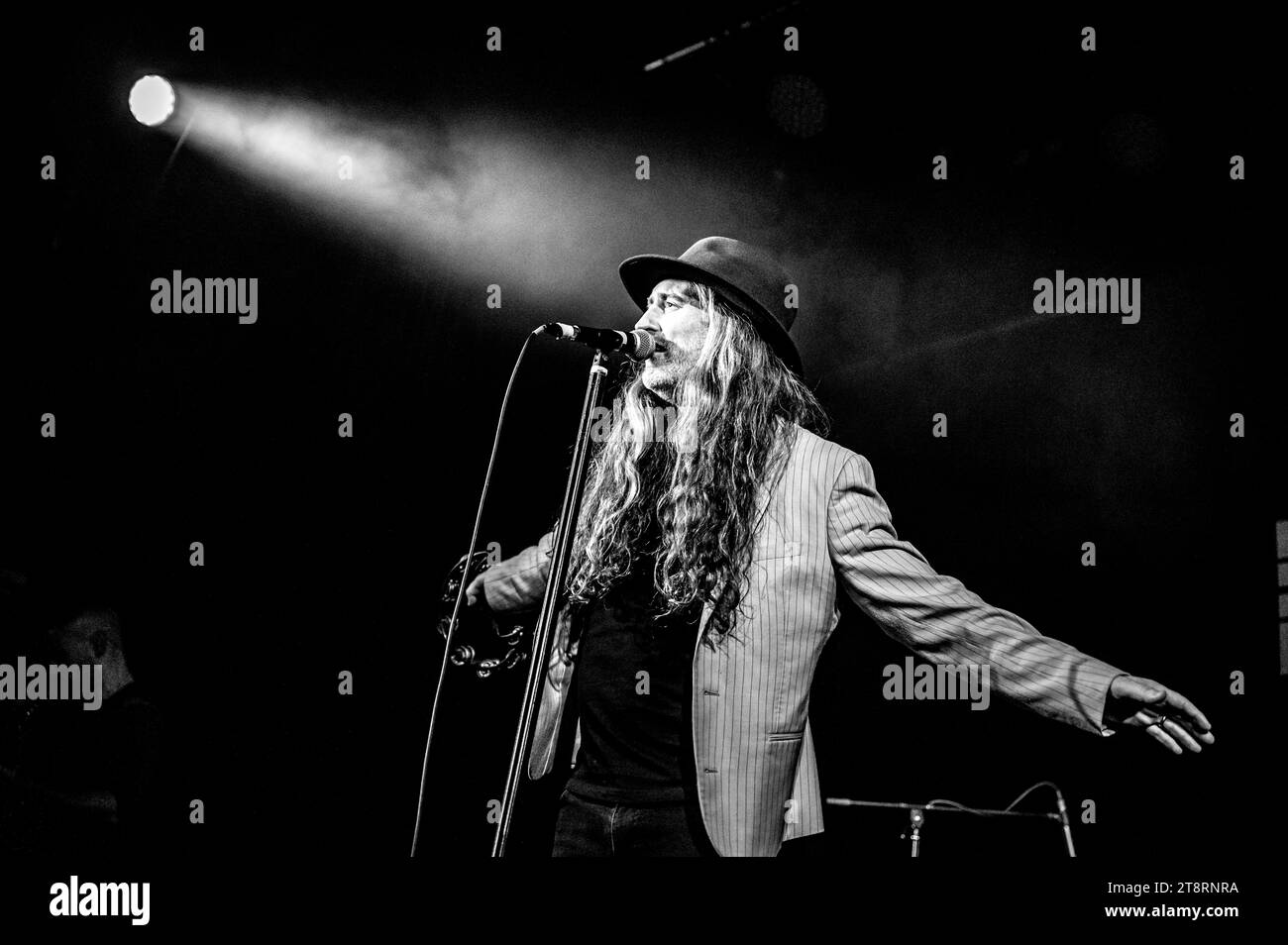 Musik ist die antwort Schwarzweiß-Stockfotos und -bilder - Alamy