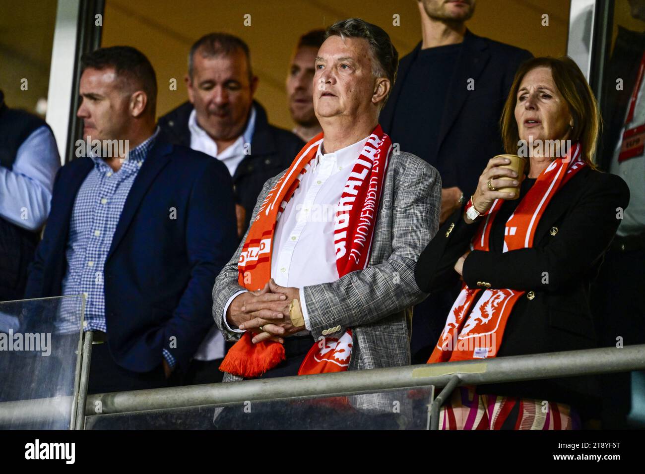 FARO - Louis van Gaal während des Qualifikationsspiels der EM in der ...