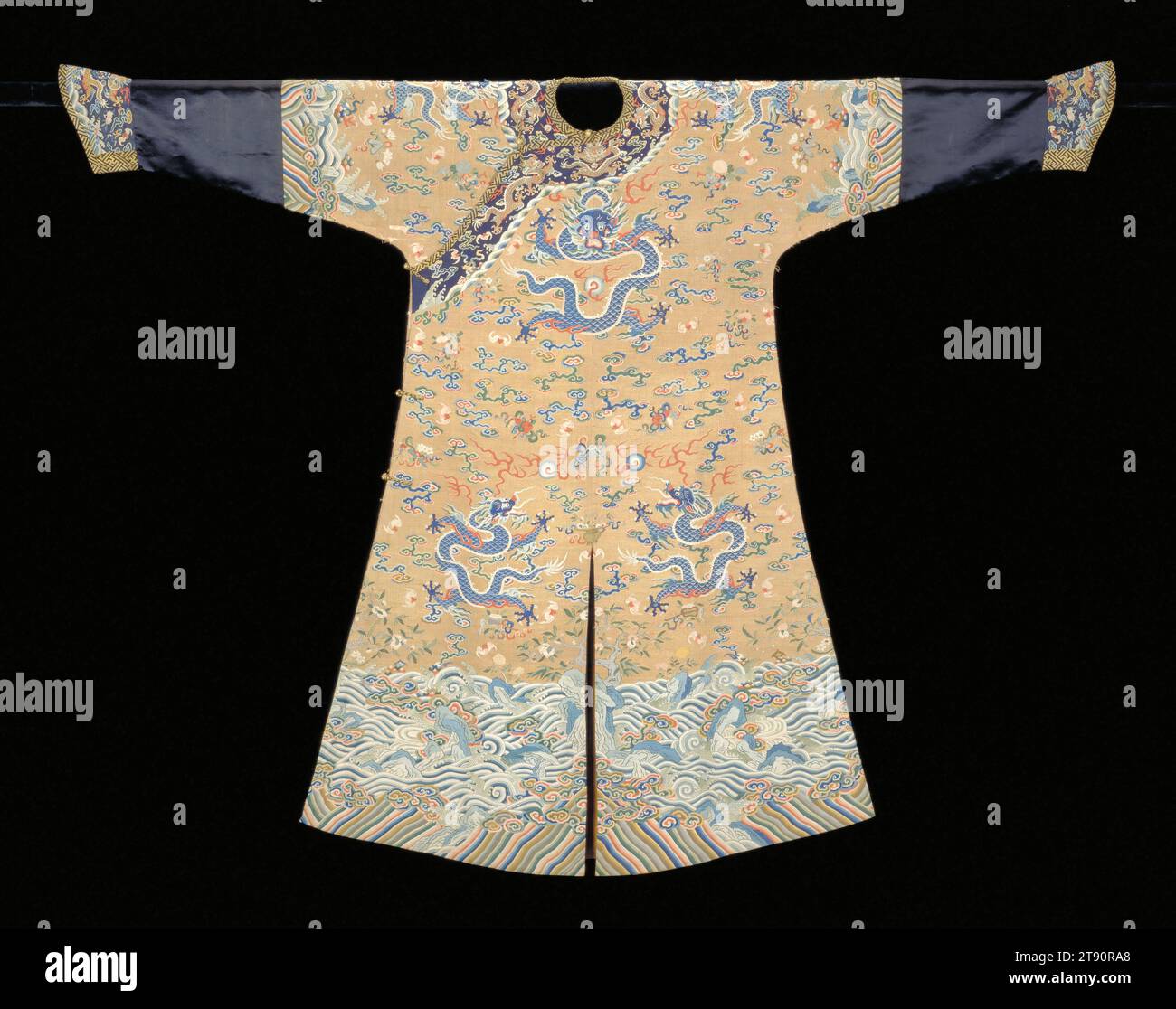 Manchu man's semiformal Court Robe (Chi-Fu), 1723-1735, L.57 cm ...