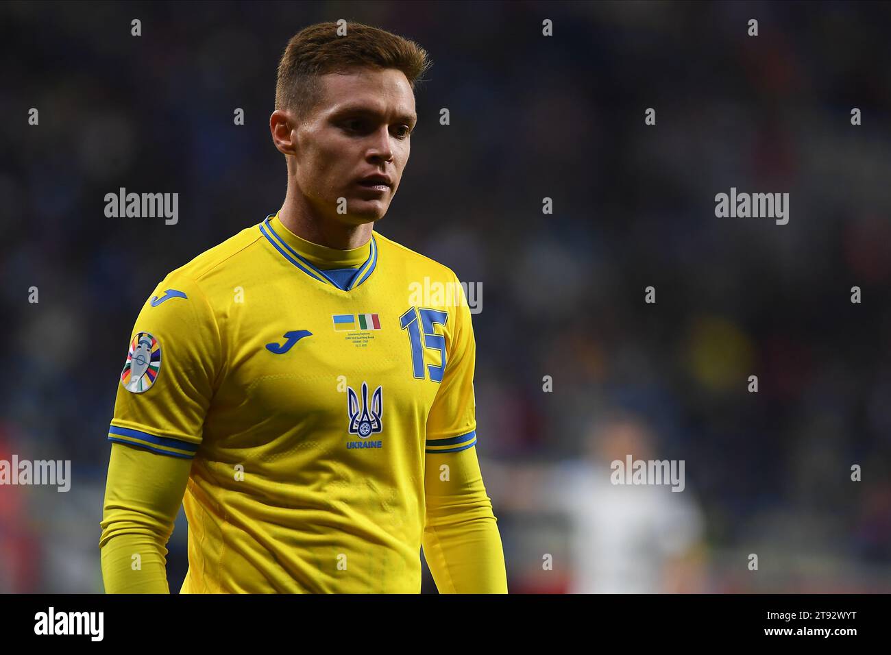 LEVERKUSEN, DEUTSCHLAND - 20. November 2023: Viktor Tsyhankov ... LEVERKUSEN, DEUTSCHLAND - 20. November 2023: Viktor Tsyhankov ...
