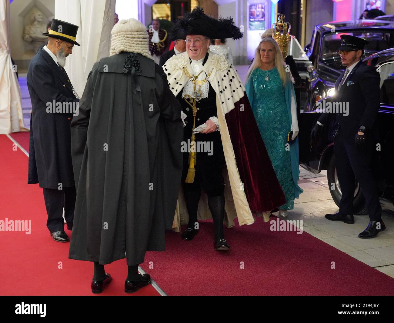 Lord Mayor of the City of London Professor Michael Mainelli kommt mit ...