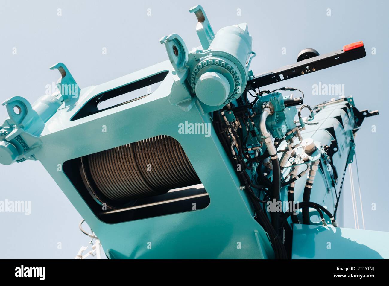 Hydrostatischer Kranmotor.das Steuerungssystem des Kranmotors ...