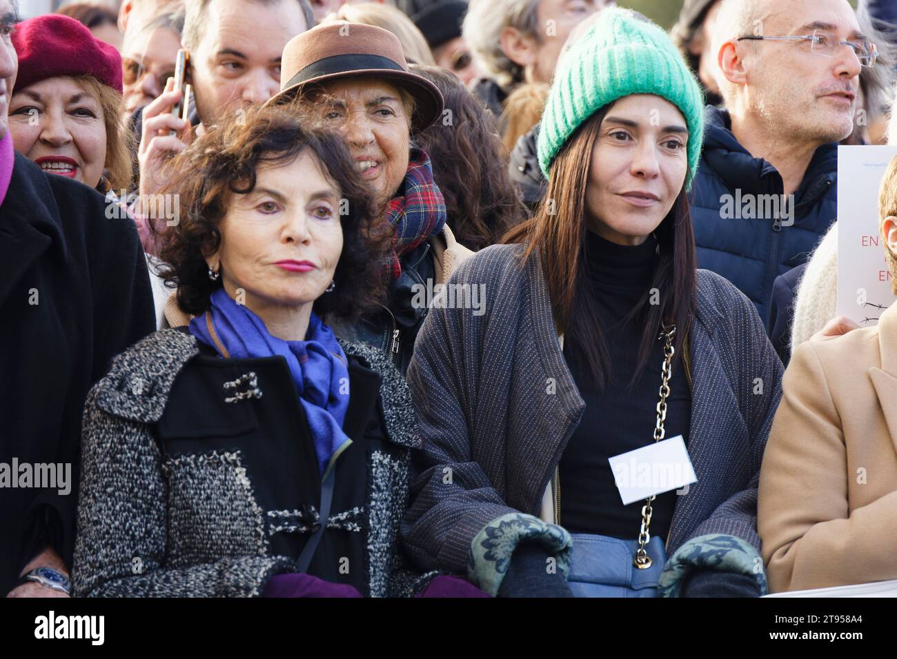 Paris, Frankreich. Am 19. November 2023 nahm Monique lang, Lubna Azabal ...