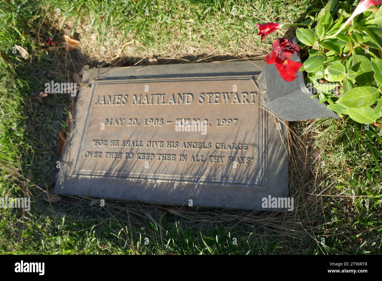 21. November 2023 Schauspieler Jimmy Stewart Grave in Wee Kirk ...
