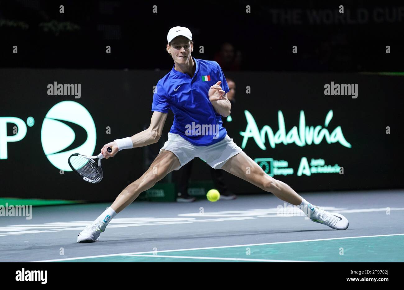 Italiens Jannik Sinner im Viertelfinale des Davis Cup 2023 im Palacio ...