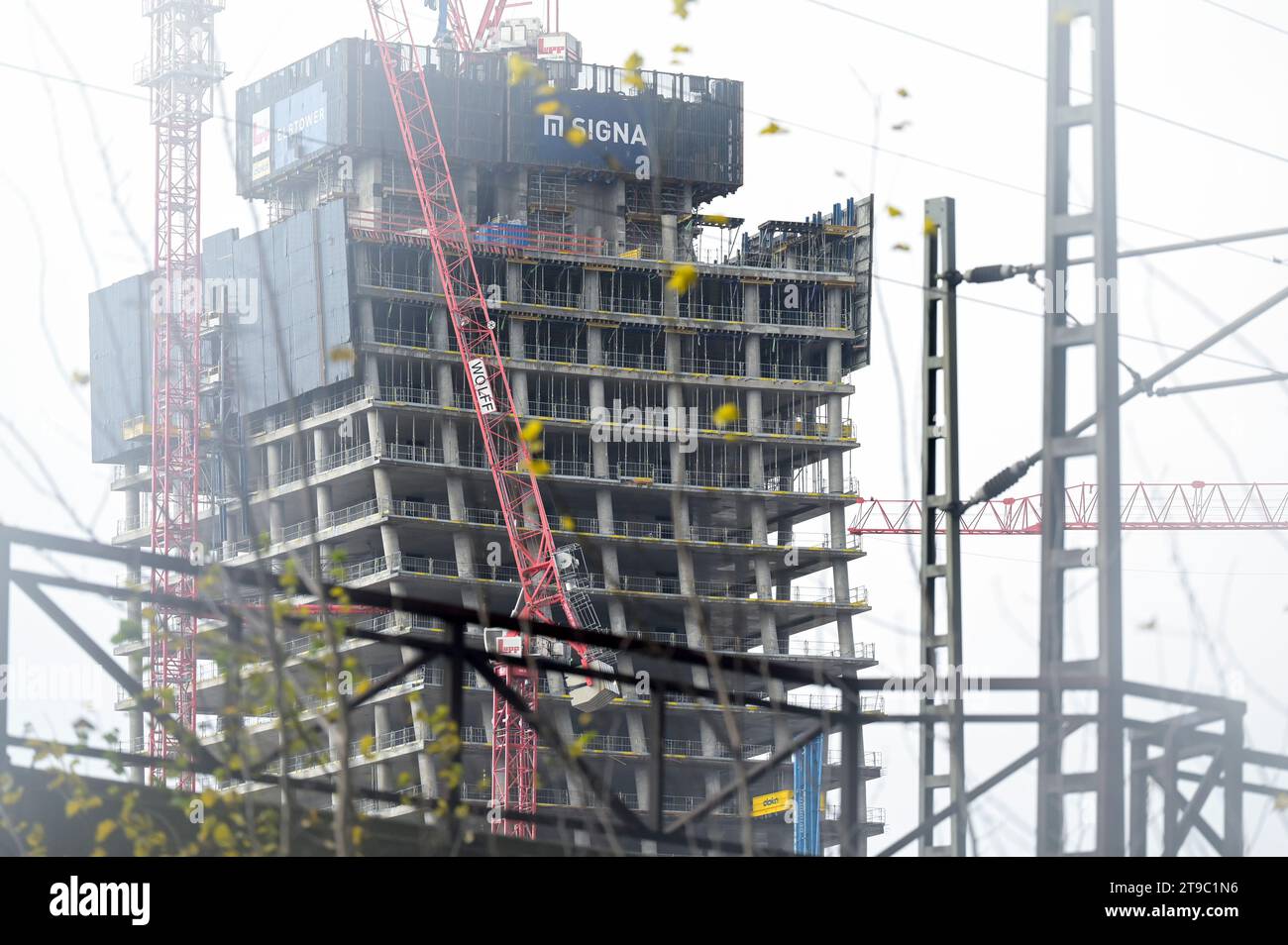 DEUTSCHLAND, Hamburg, Hafenstadt, Baustelle Elbtower der Signa Holding ...
