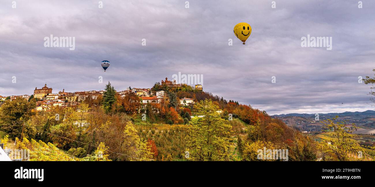 Die Hügel der Langhe, eine atemberaubende Weinlandschaft, gehören seit ...