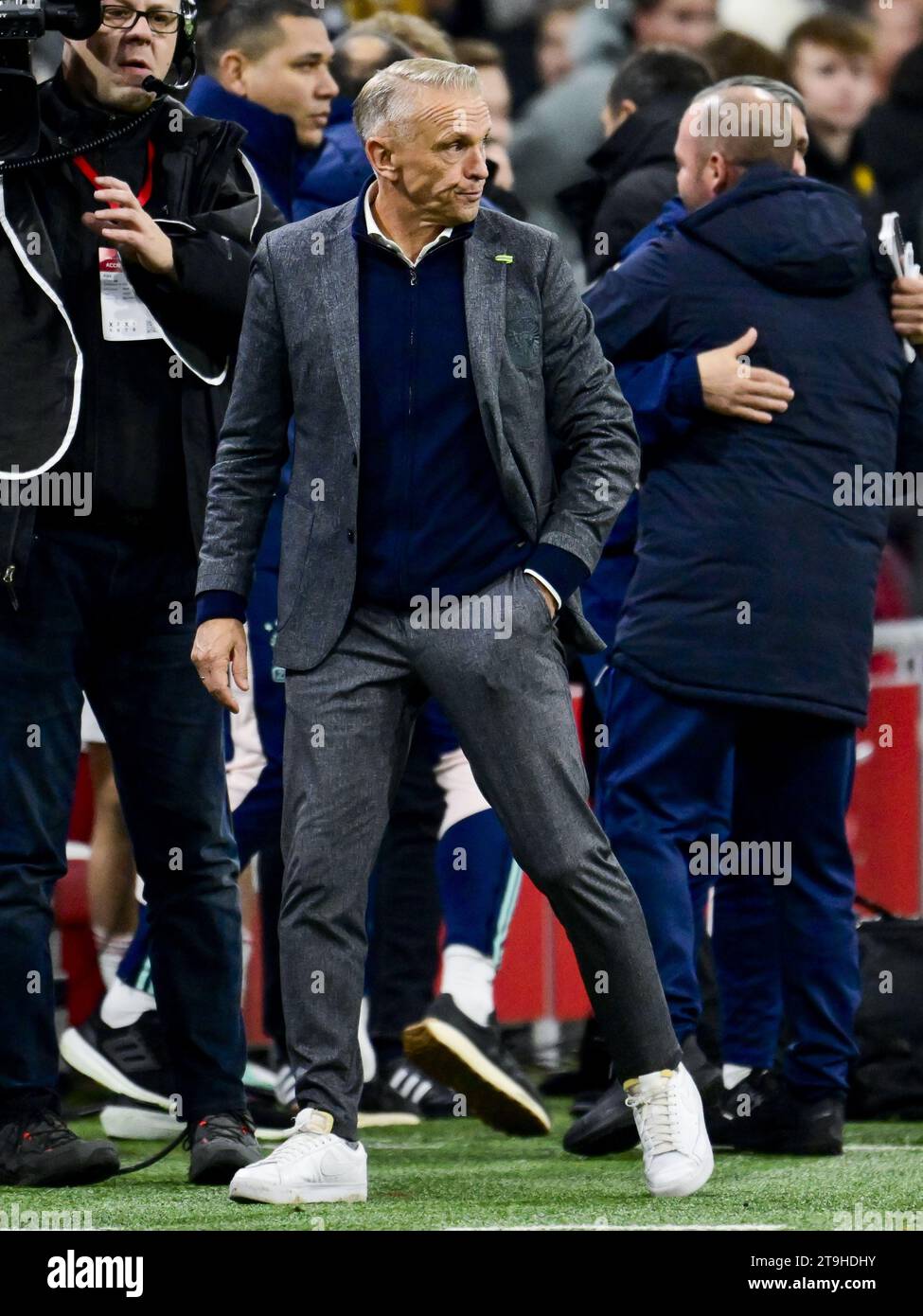 AMSTERDAM - Vitesse-Trainer Edward Sturing während des niederländischen ...