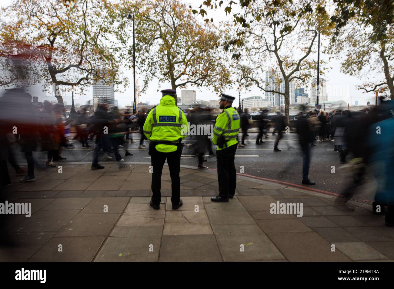 London, Großbritannien. November 2023. Es gibt eine starke ...