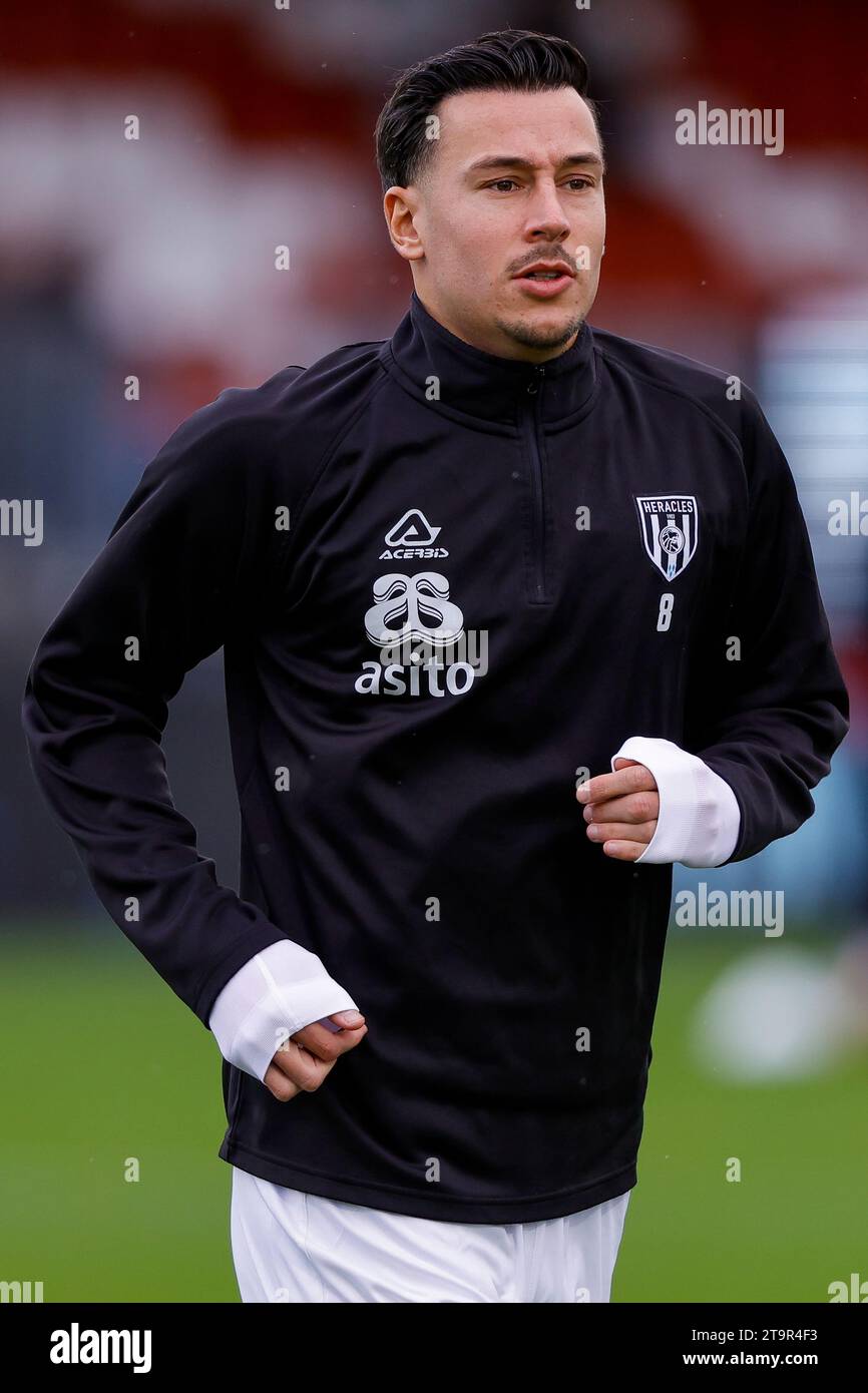ALMERE, NIEDERLANDE - 26. NOVEMBER: Mario Engels (Heracles Almelo ...