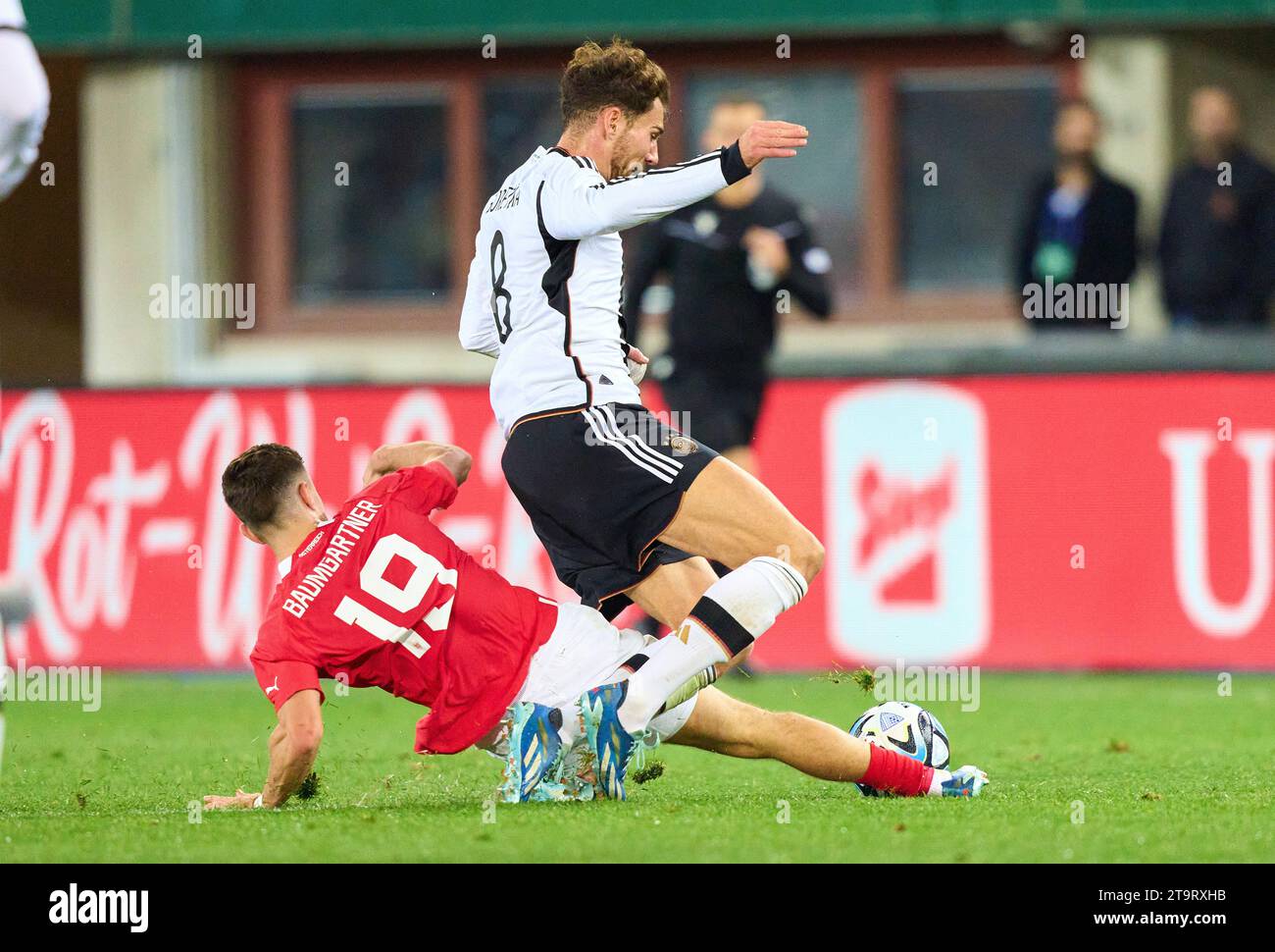 Leon GORETZKA, DFB 8 konkurrieren um Ball, Tackling, Duell, Header ...