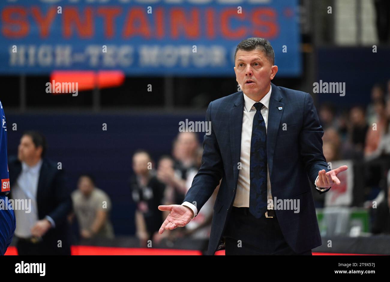 27. November 2023, Sachsen-Anhalt, Weißenfels: Basketball: Bundesliga ...