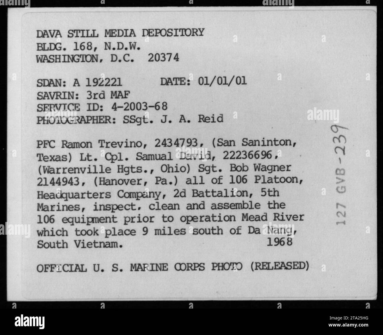 PFC Ramon Trevino, Lt. CPL. Samual David, und Sgt. Bob Wagner vom Zug ...