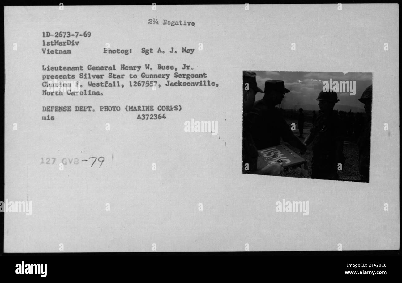 Gunnery sergeant charles f westfall -Fotos und -Bildmaterial in hoher ...