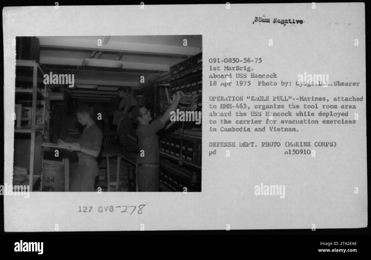 Operation eagle pull -Fotos und -Bildmaterial in hoher Auflösung – Alamy